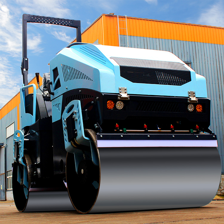 Hydraulic 3 Ton Vibratory Roller Water Cooled Diesel Engine Ride on ...